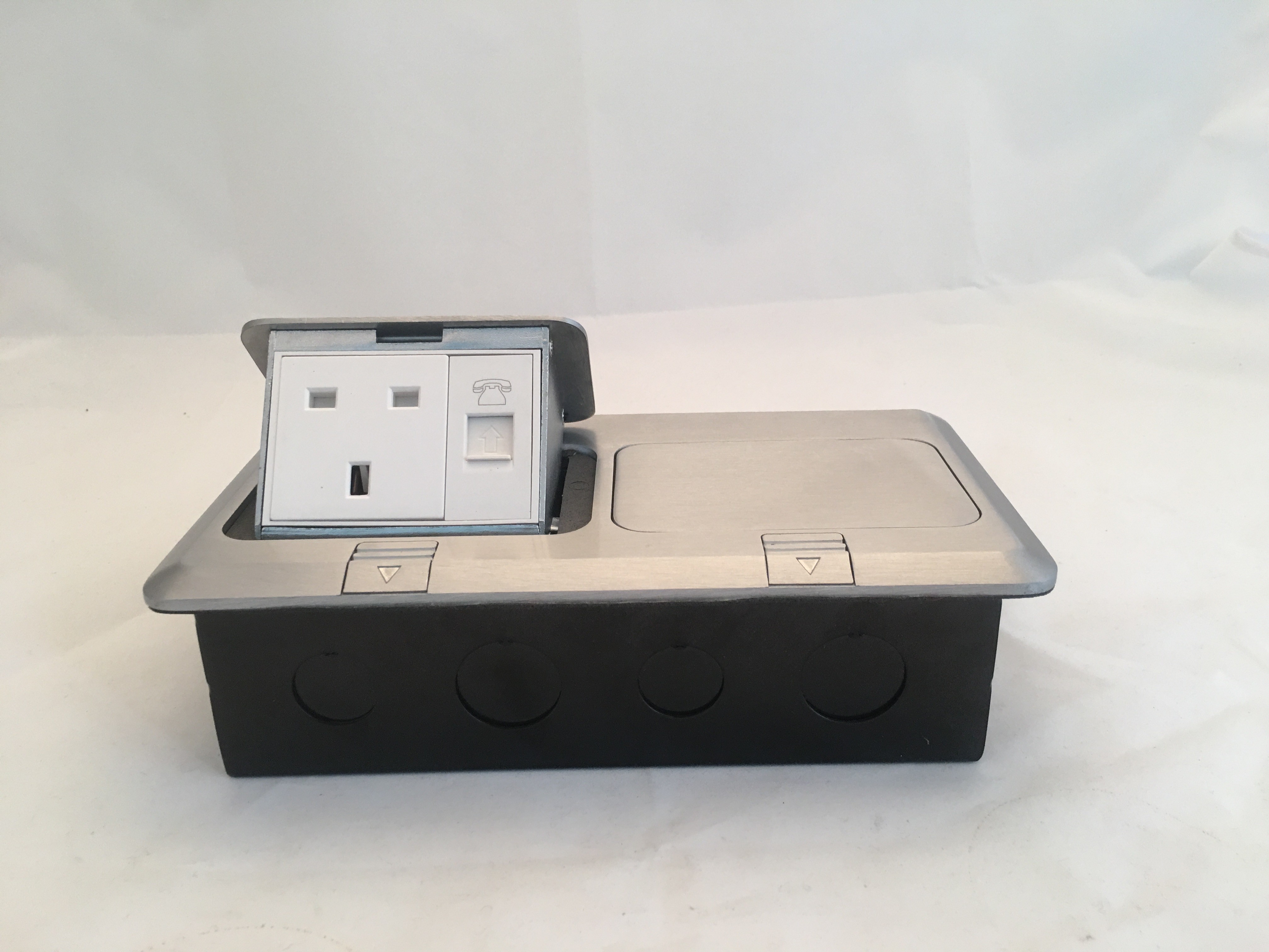 Silver Electrical Ground Floor Power Socket Outlet Box 2 EU Power + 2 ...